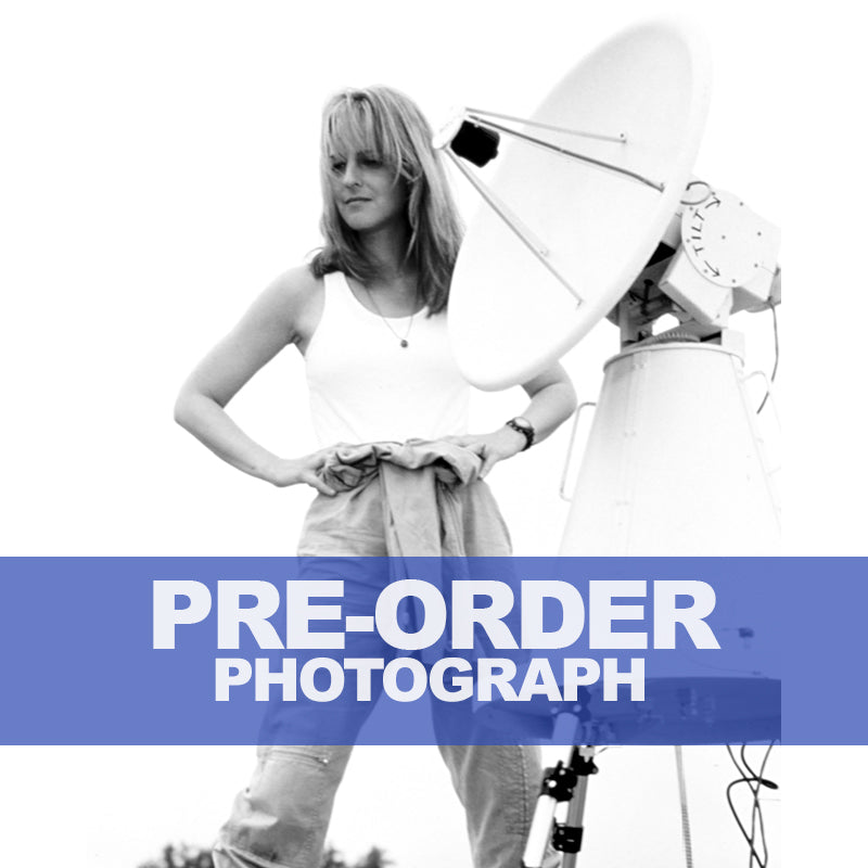 HELEN-HUNT-AUTOGRAPH-PHOTO – Official Pix