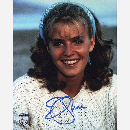 ELISABETH SHUE – Official Pix